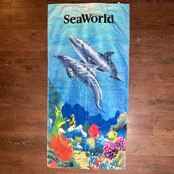 Vintage | Bath | Vintage 99s Seaworld Dolphin Towel | Poshmark